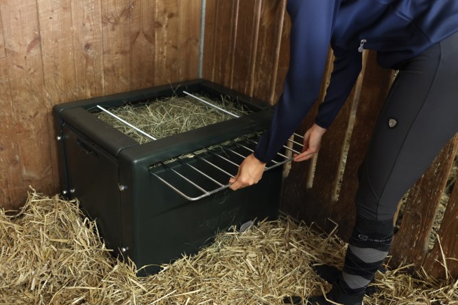 Fodder rack HayBox,Horses, ... - Albert Kerbl GmbH